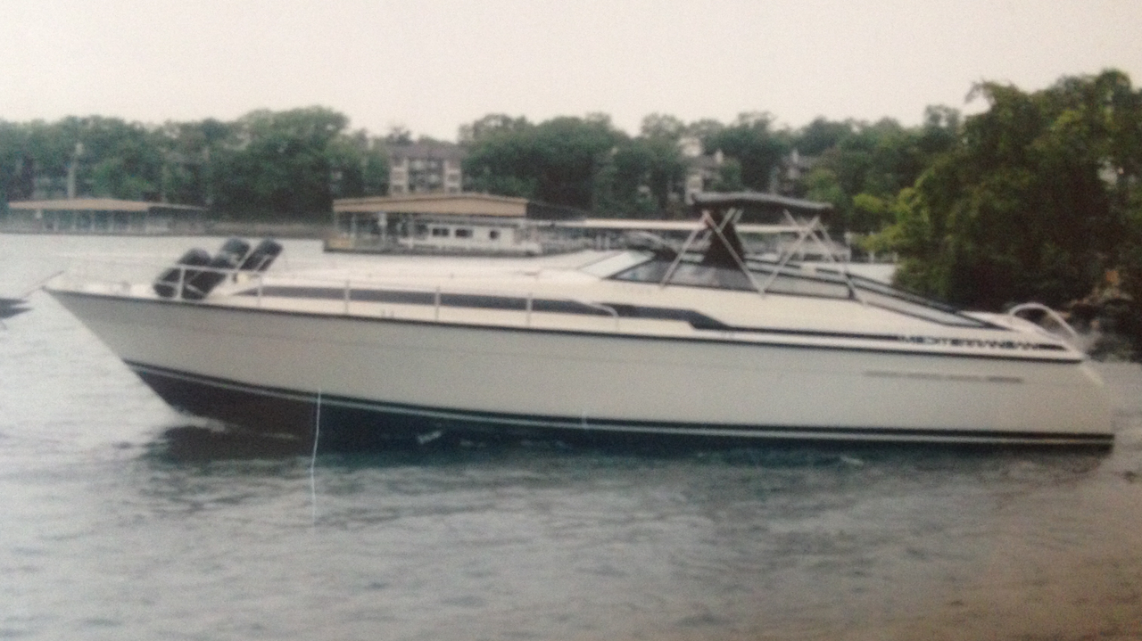 Rent this 39' Mainship on Anchor