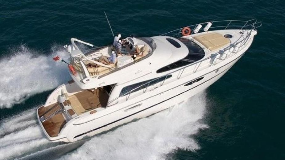 Rent this 50' Cranchi on Anchor