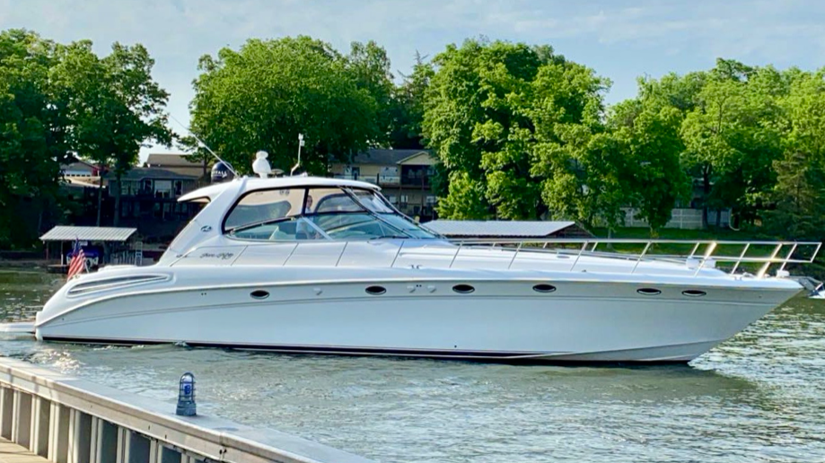 Rent this 55' Sea Ray on Anchor