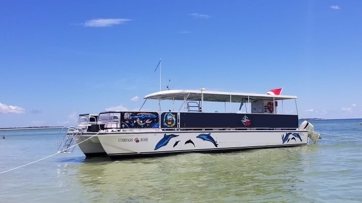 Rent this 47' Cooper Marine on Anchor