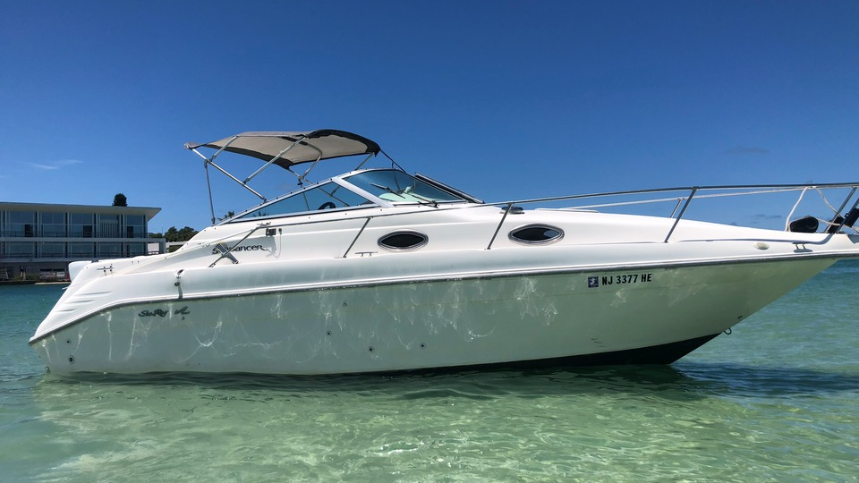 Rent this 25' SEA RAY on Anchor
