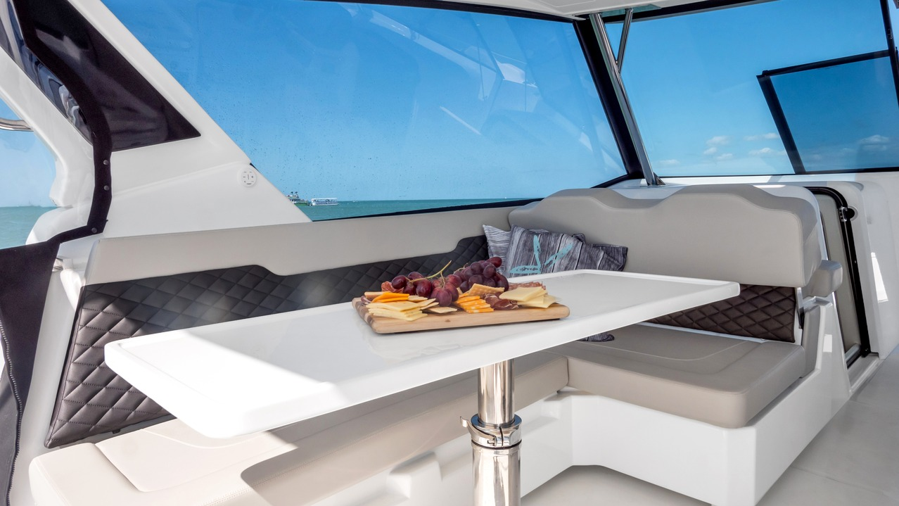 Rent this 36' Aquila on Anchor