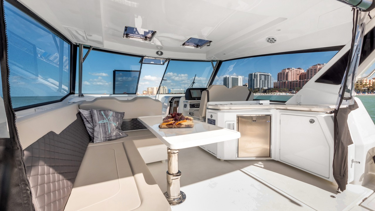 Rent this 36' Aquila on Anchor