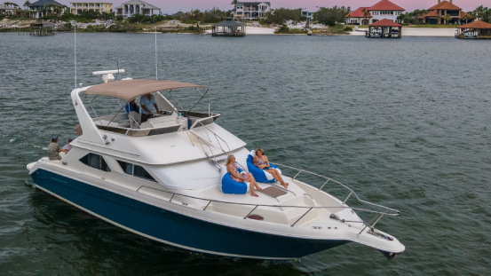 Rent this 50' Sea Ray on Anchor