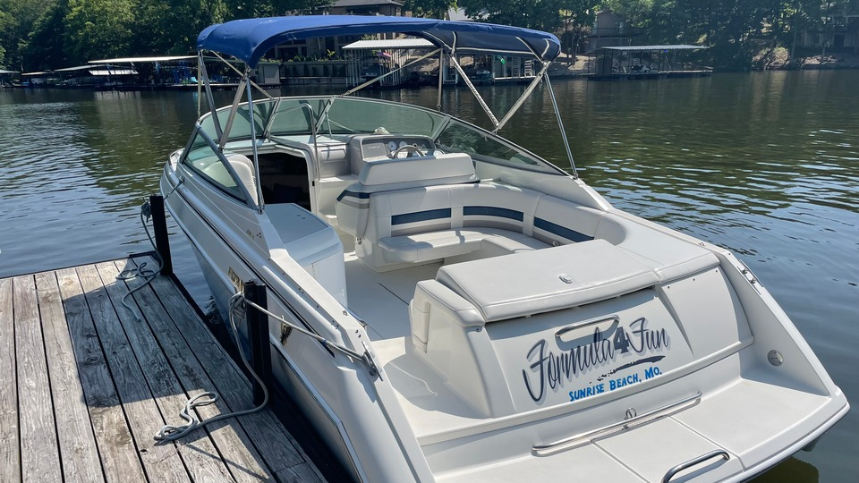 Rent this 28' Formula on Anchor