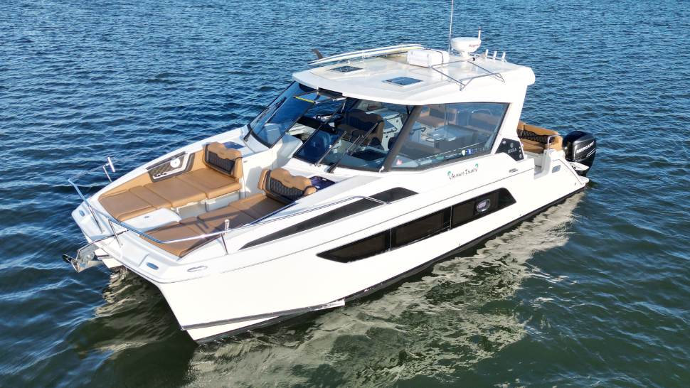 Rent this 36' Aquila on Anchor
