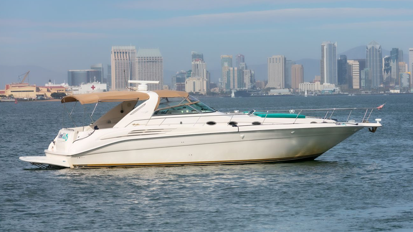 Rent this 50' Sea Ray on Anchor