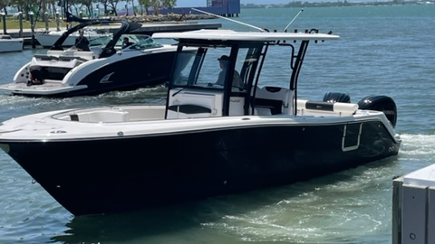 Rent this 30' Robalo on Anchor